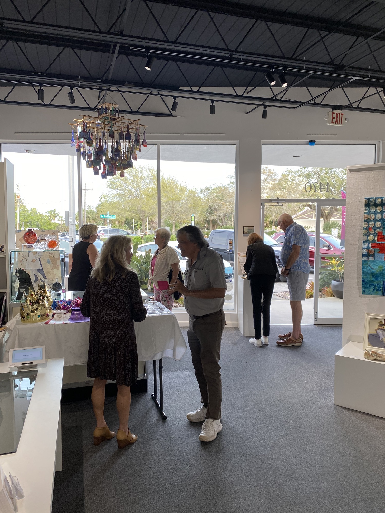 Fifth Avenue Art Gallery – The premiere member gallery in Central Florida